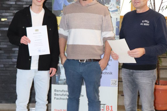 Stadt- und Staatspreise an der B1 im SJ2022/23 - Berufliche Schule 1