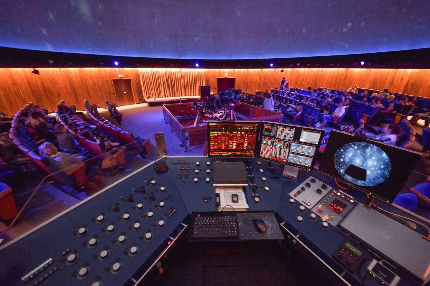 Ein Tag mit dem Planetariums-Techniker – Nürnberg - deine Stadt